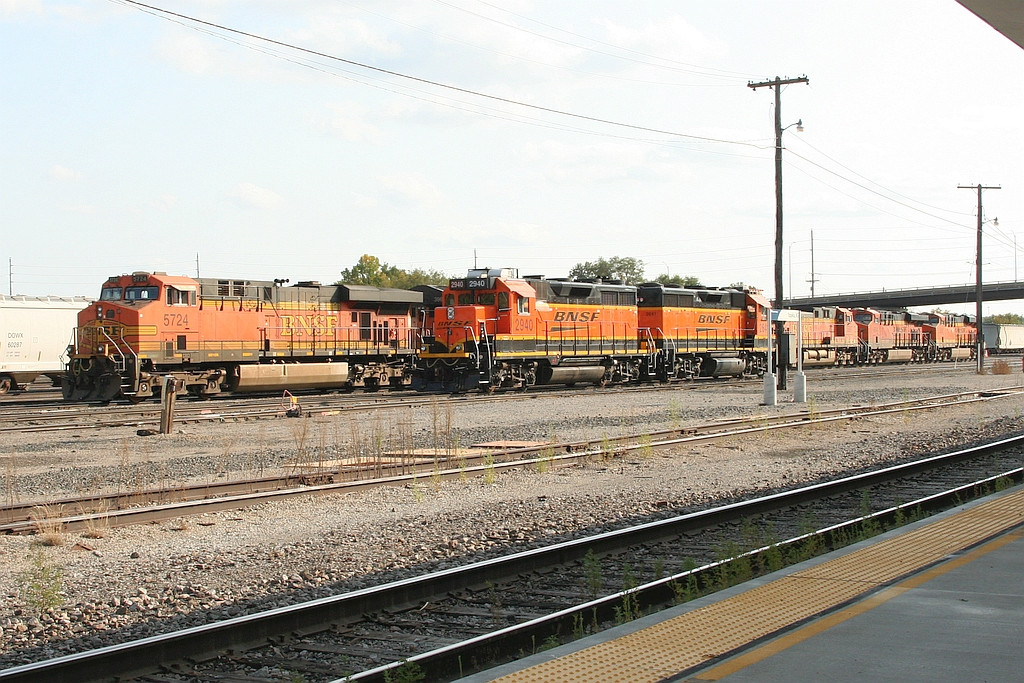 BNSF 5724